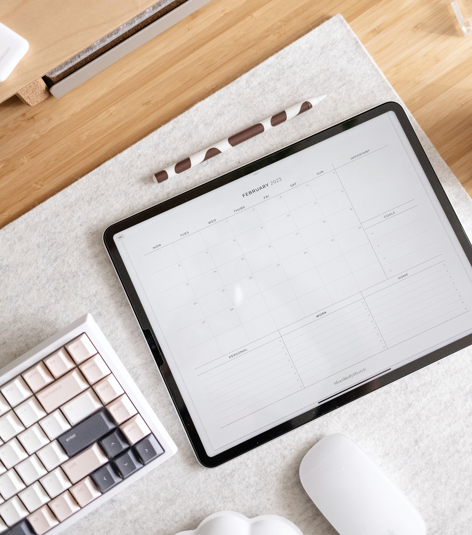 2023 Monthly Calendar | Freebie – Life With Holly Lifestyle